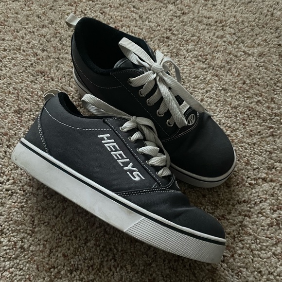 Shoes | Grey Heelys With White Laces Wheels Can Be Found In Amazon ...